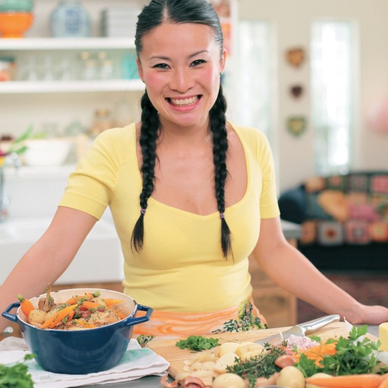 Top Asian Female Chefs – Review Mentor