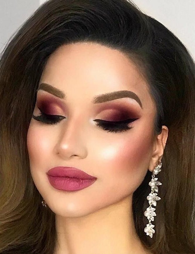 Elegant Smokey Eye Makeup Tutorial For Beginners - 2024