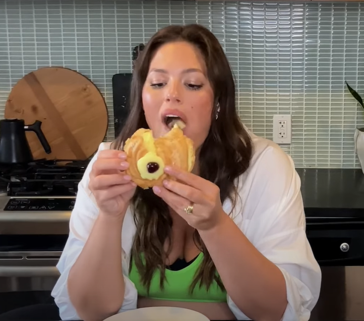 Alluring Ashley Graham Workout And Diet For Weight Loss 2024